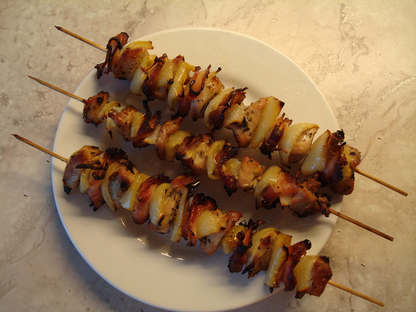 Špízy z vepřového masa recept - TopRecepty.cz