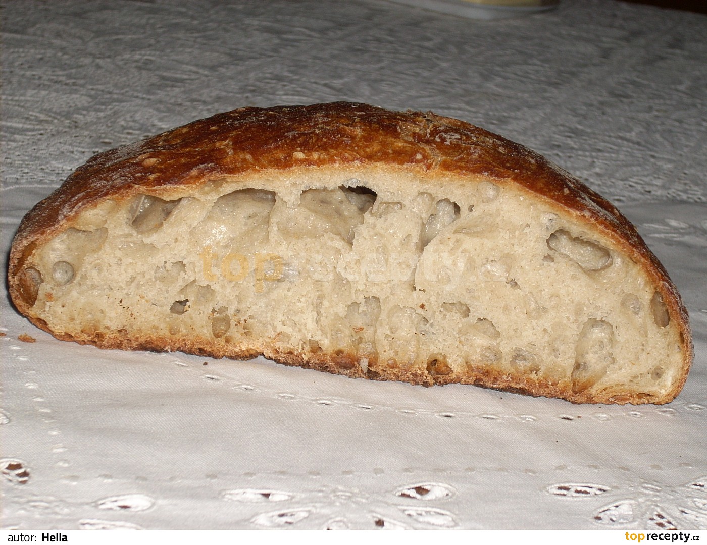 Chleba s křupavou kůrkou recept - TopRecepty.cz