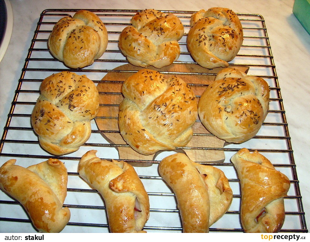 Domácí housky recept - TopRecepty.cz