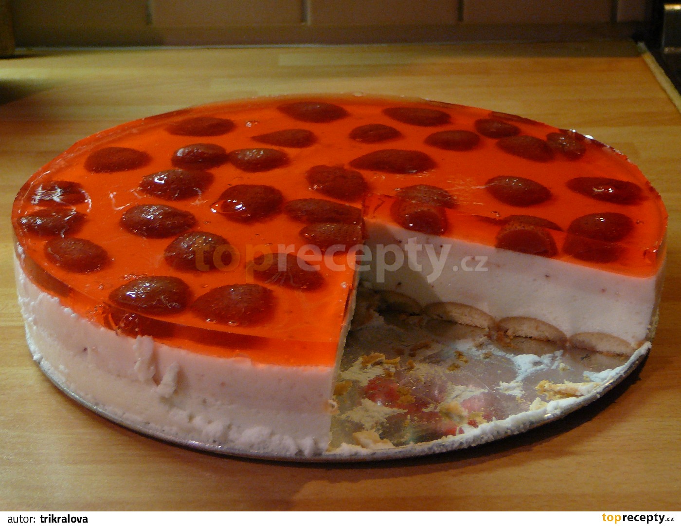 Dort jahodový nepečený recept - TopRecepty.cz