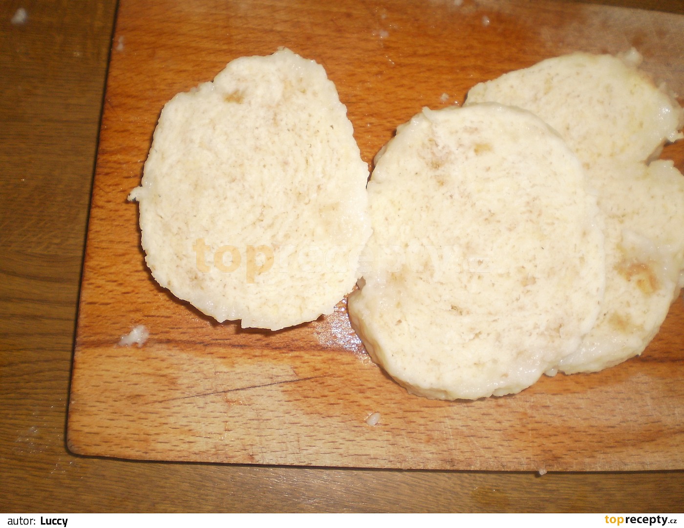 Knedlík houskový-jednoduchý a rychlý! recept - TopRecepty.cz