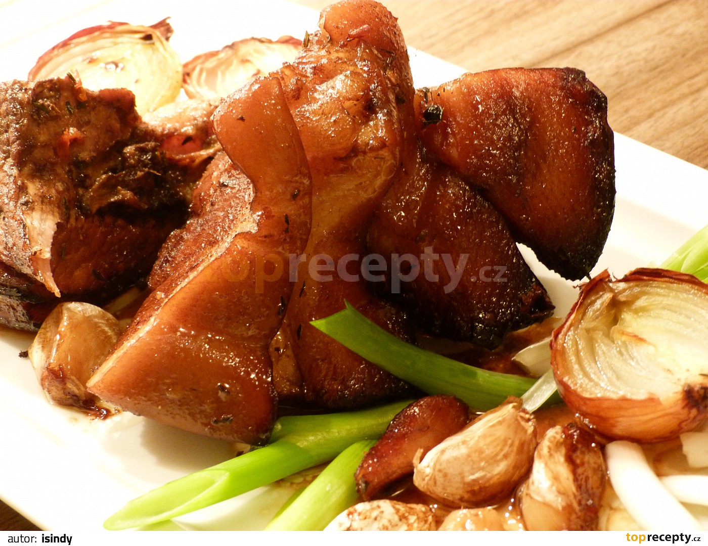 Koleno vepřové, vařené a pečené recept - TopRecepty.cz