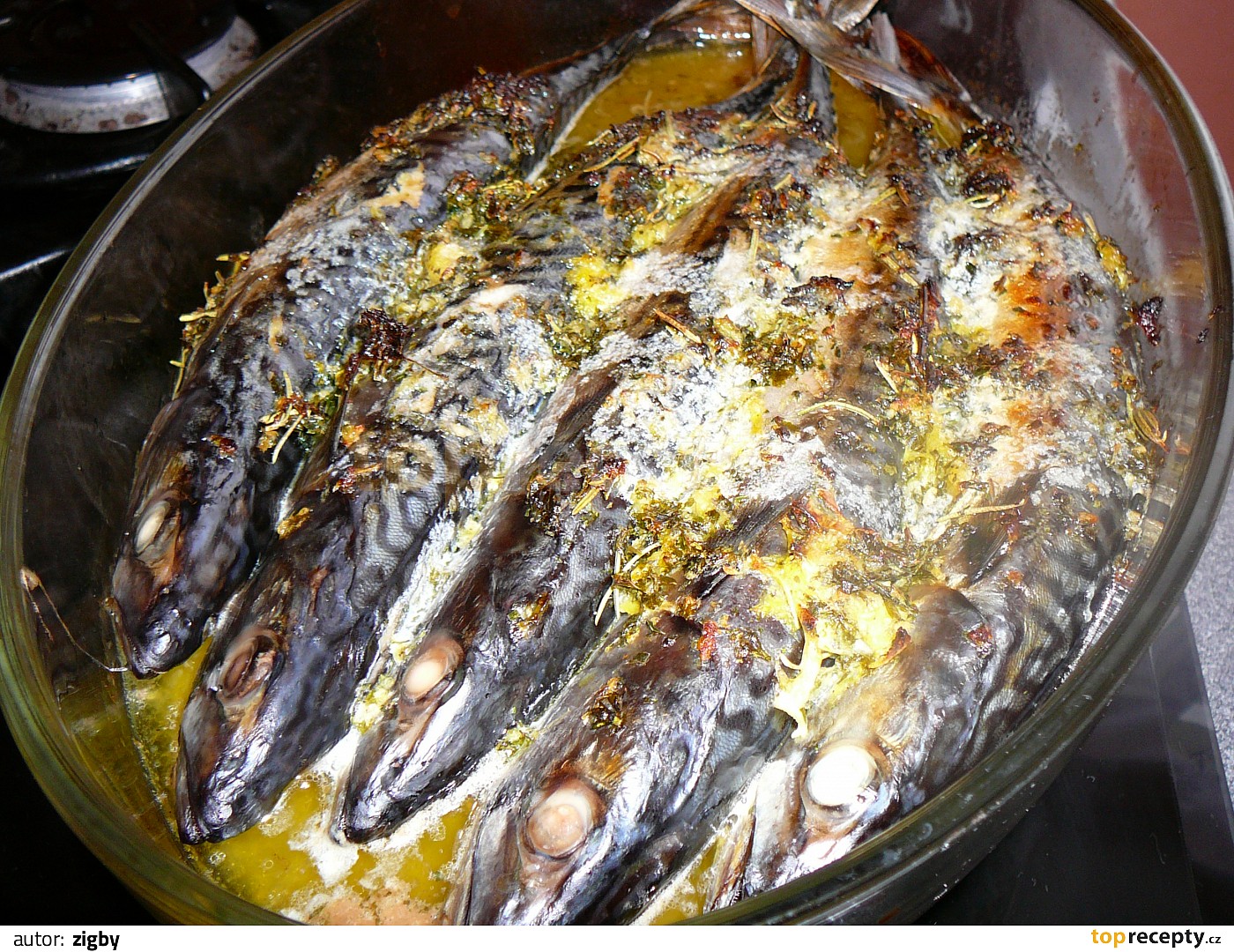 Makrela s bylinkami recept - TopRecepty.cz