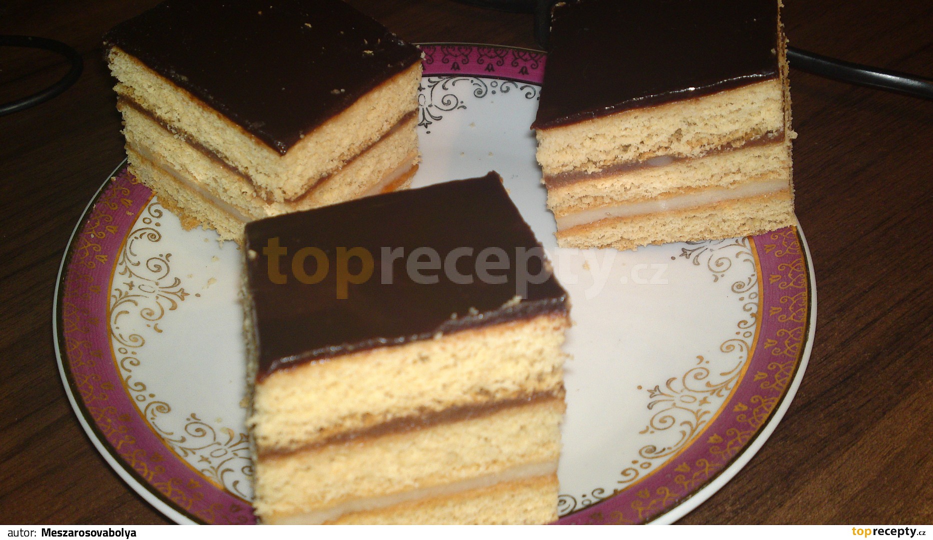 Medový krémeš recept - TopRecepty.cz