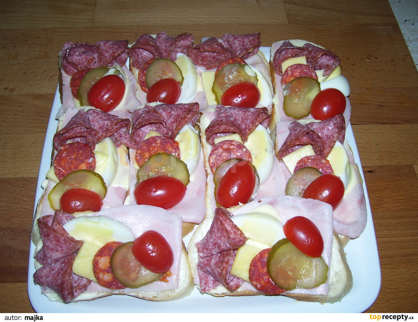 Moje obložené chlebíčky recept - TopRecepty.cz