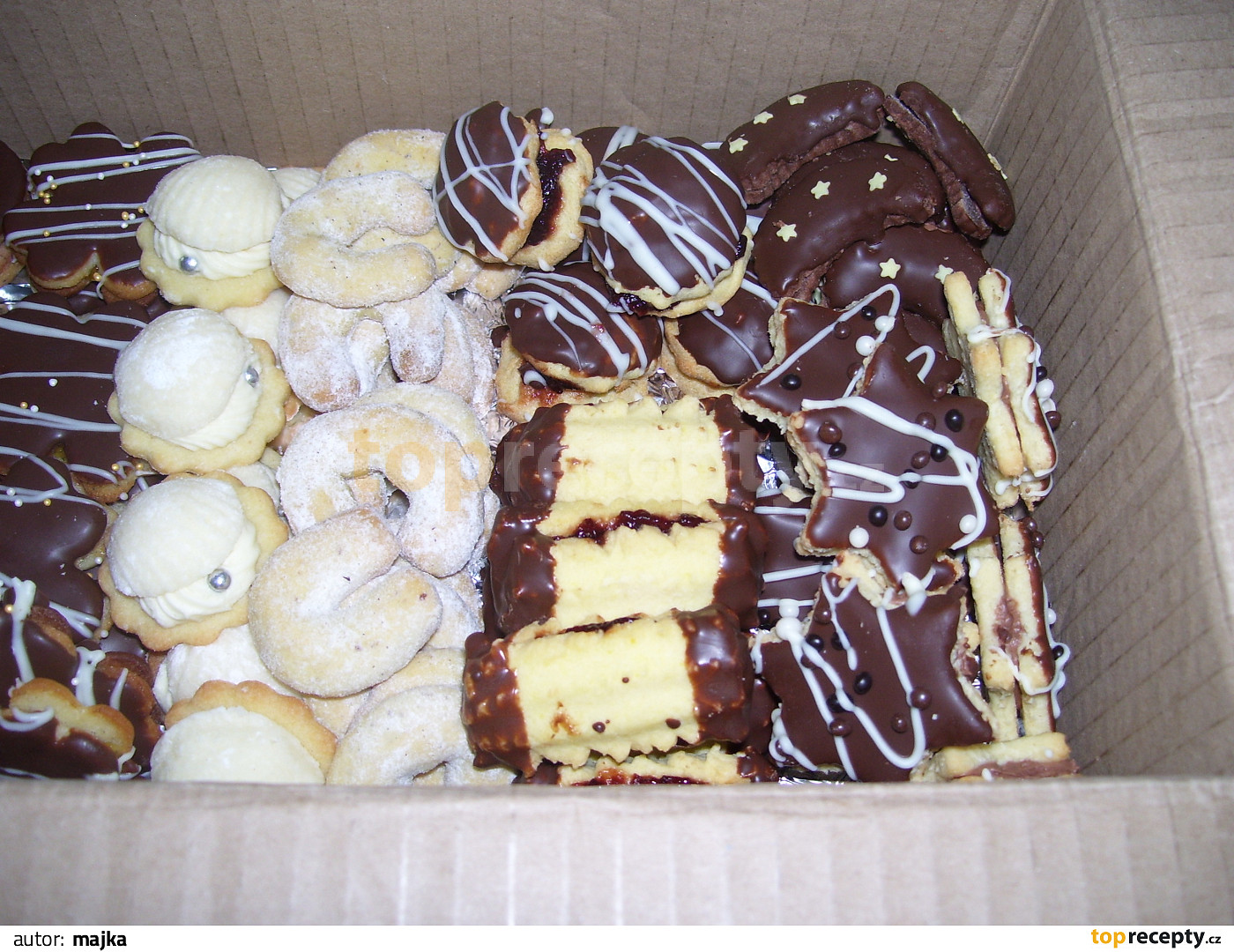 Ořechové zákusky recept - TopRecepty.cz