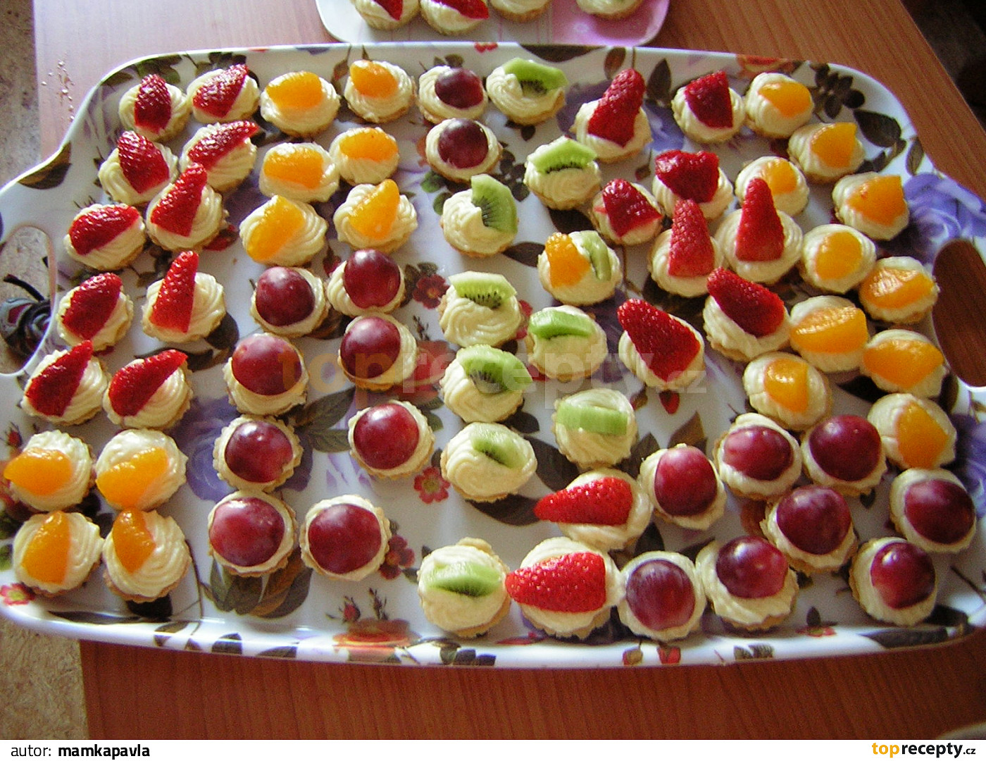 Ovocné mini košíčky recept - TopRecepty.cz