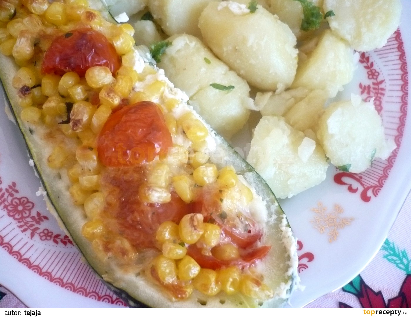 Plnená tykev ( cuketa ) s kukuřicí recept - TopRecepty.cz