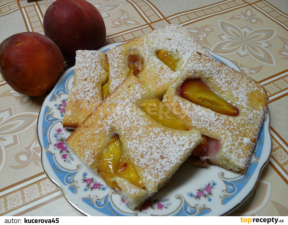 Rychlý broskvový koláč recept - TopRecepty.cz