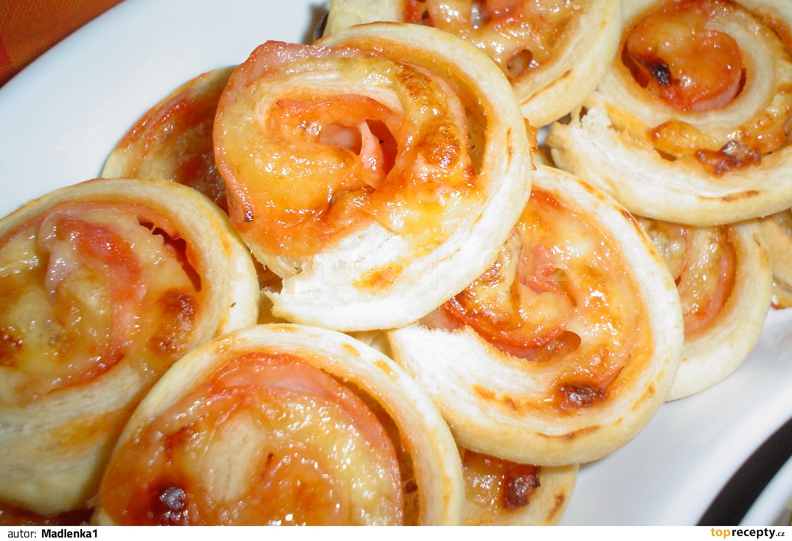 Slané variace z listového těsta recept - TopRecepty.cz