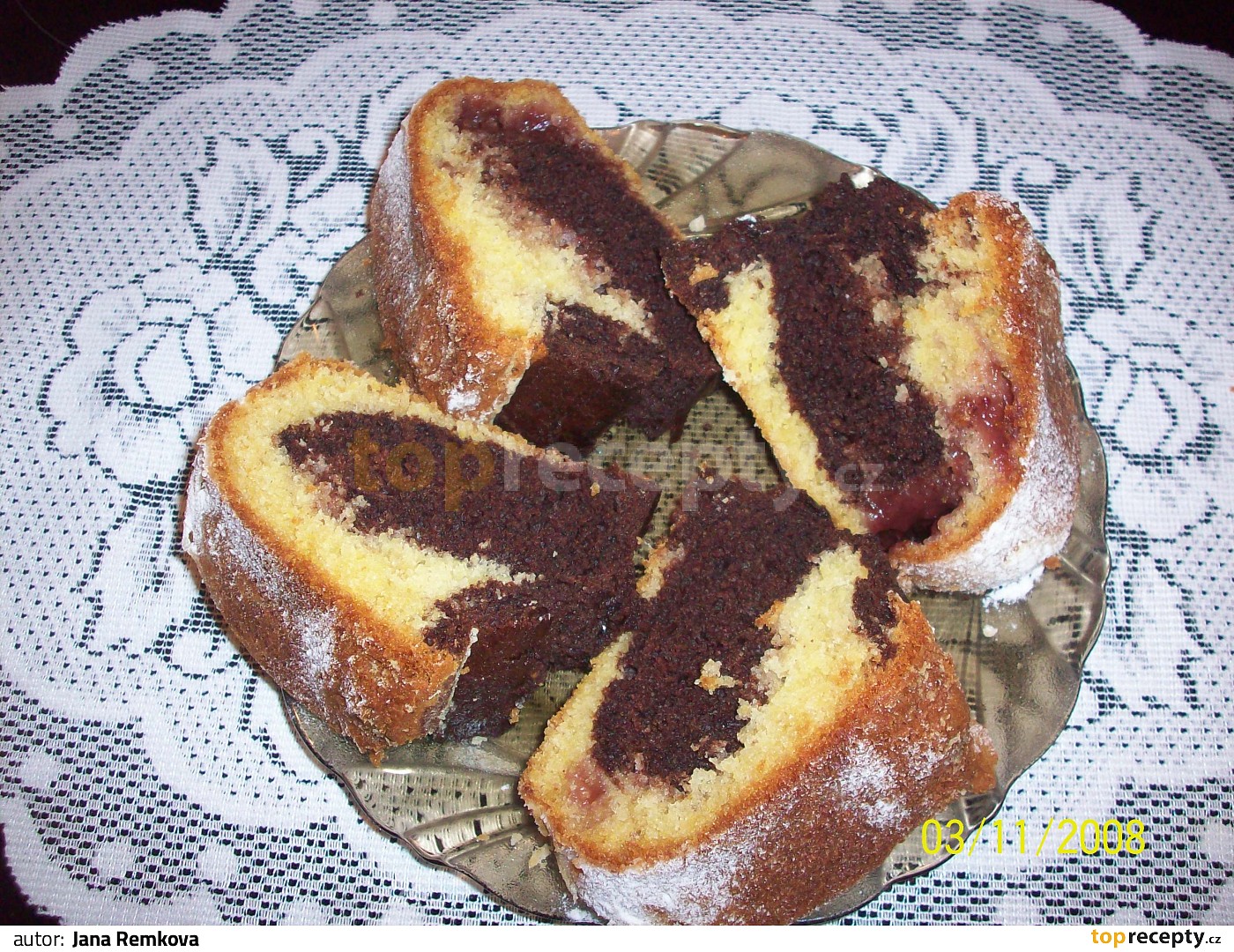 Mramorová bábovka s marmeládou recept - TopRecepty.cz
