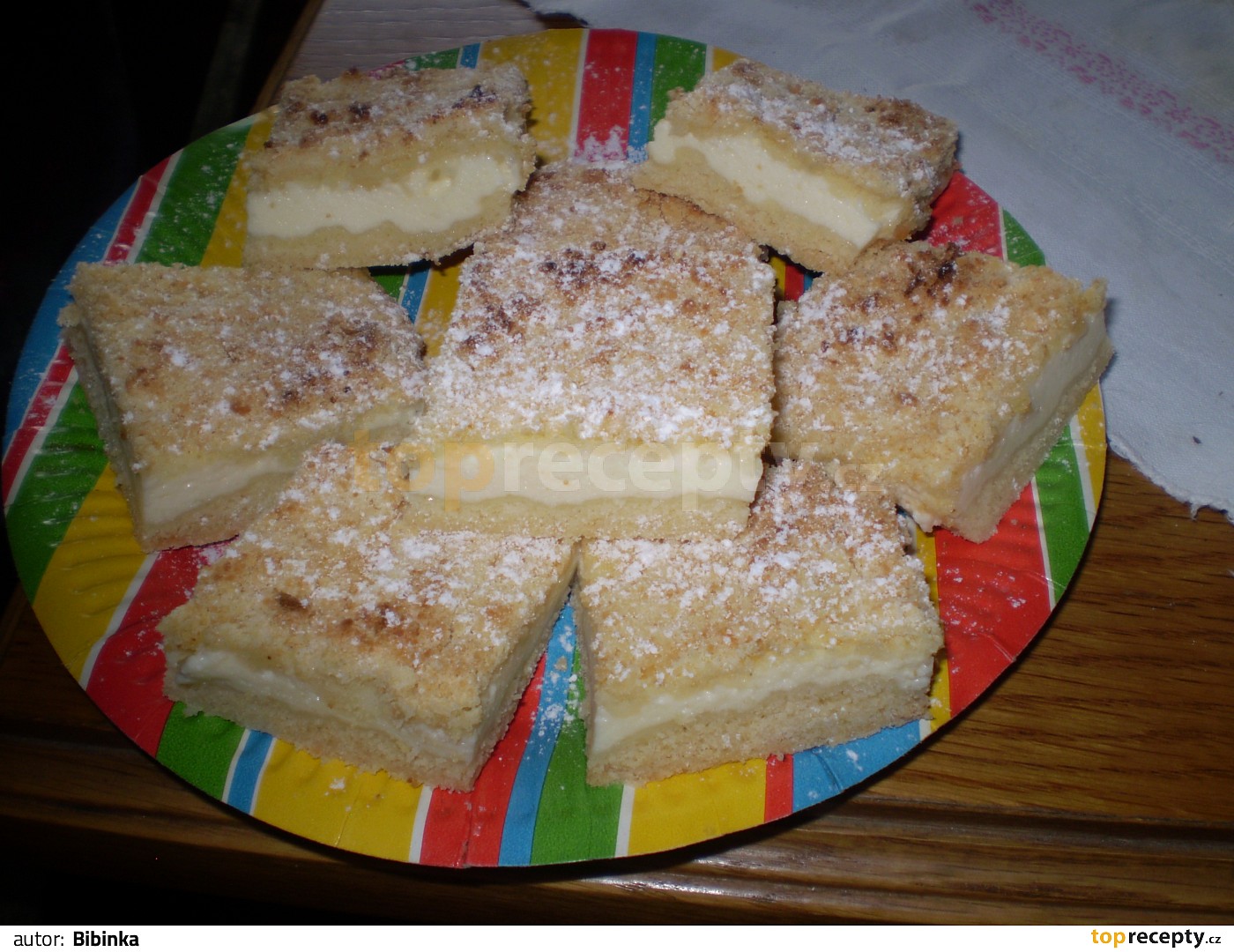 Drobenkový tvarohový koláč recept - TopRecepty.cz