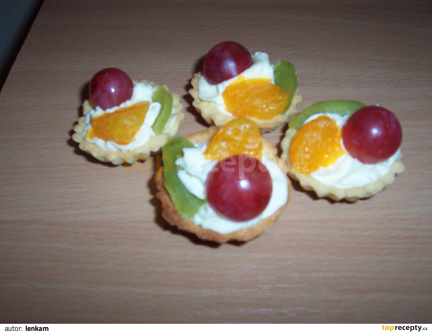 Ovocné košíčky recept - TopRecepty.cz