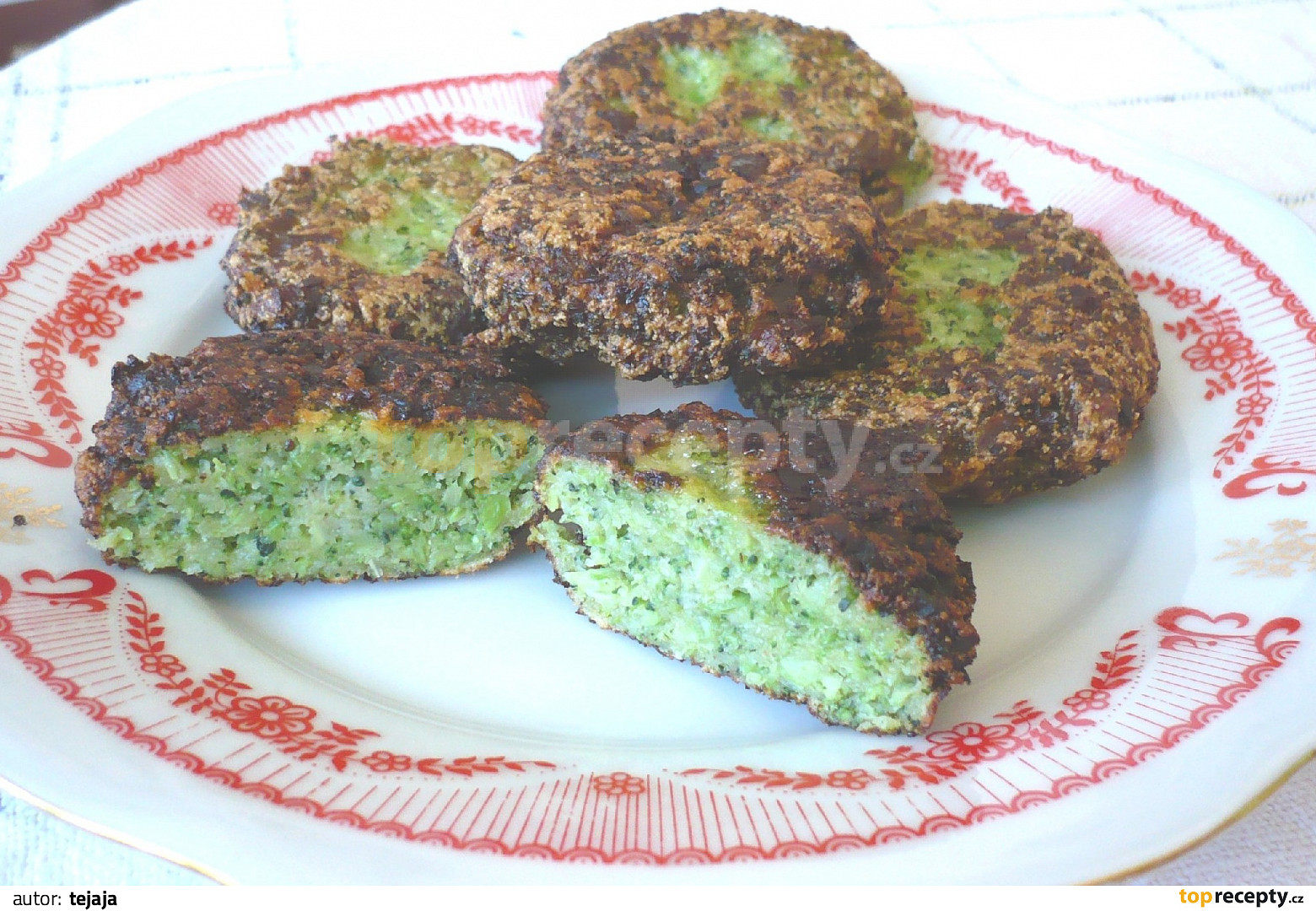 Placičky z brokolice recept - TopRecepty.cz