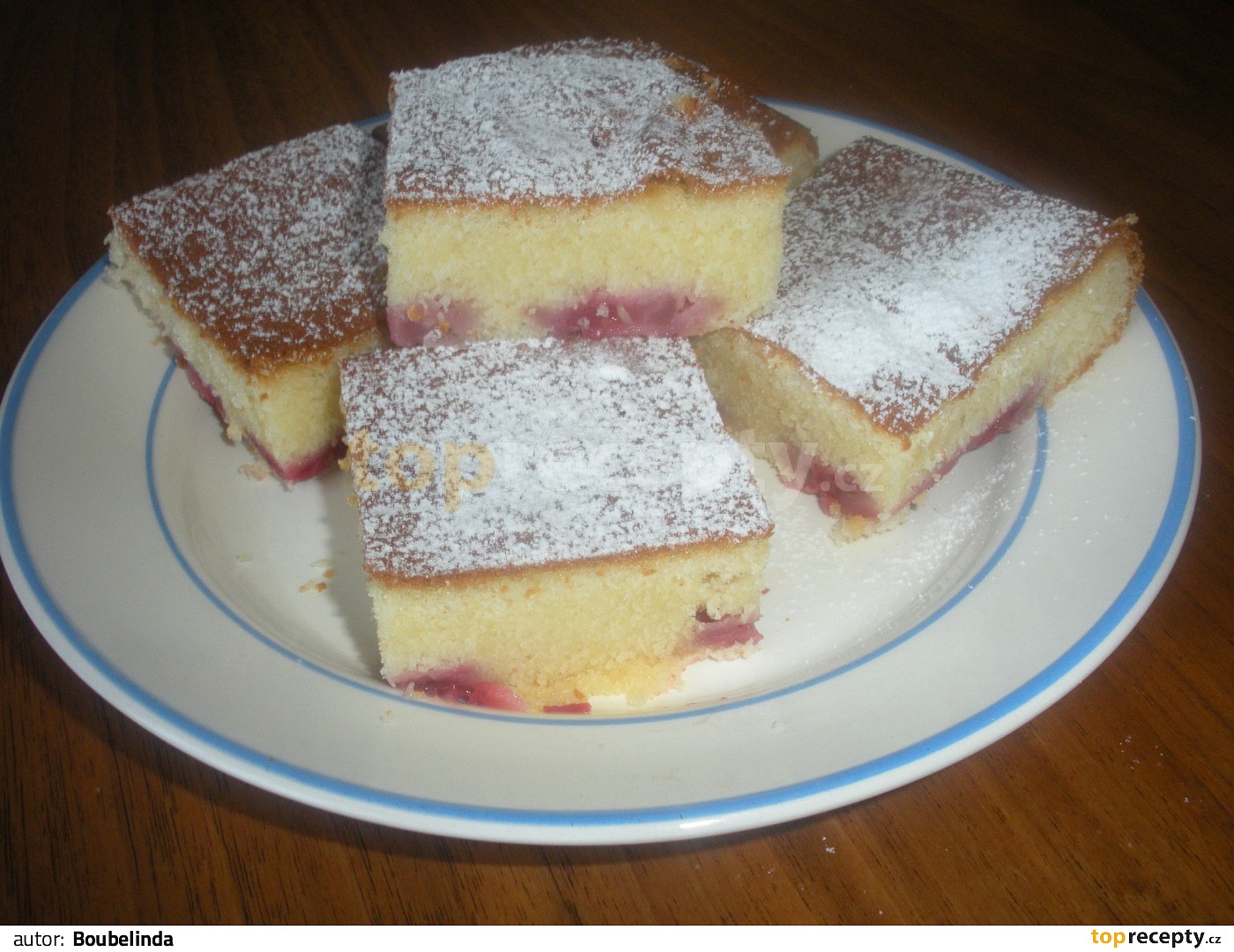 Šlehačková buchta recept - TopRecepty.cz