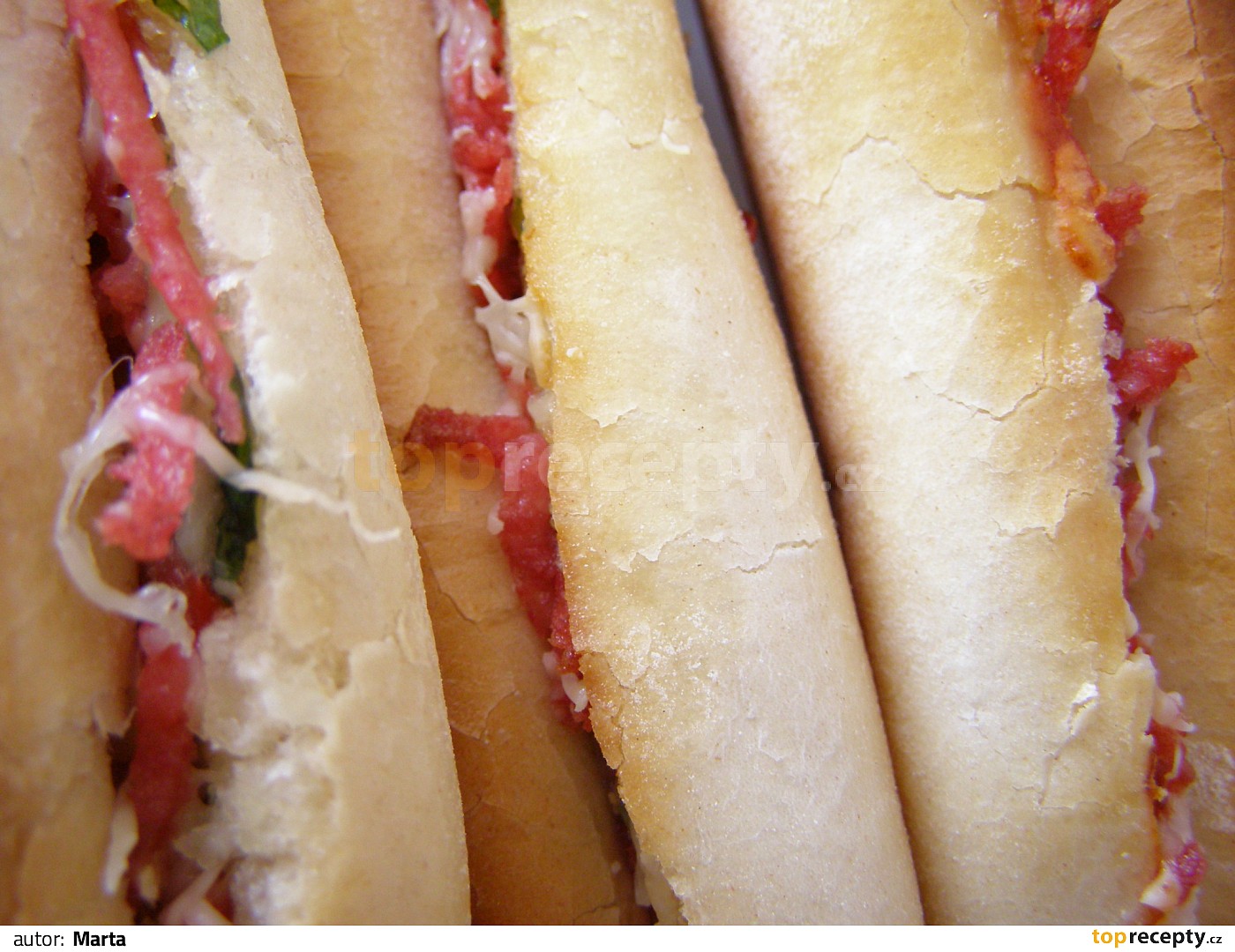 Zapečený rohlík recept - TopRecepty.cz