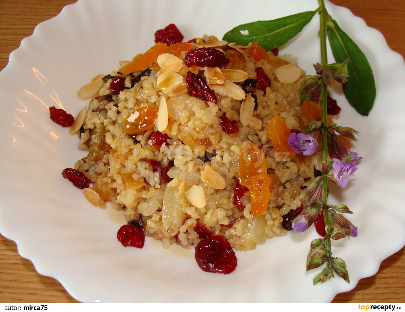 Bulgur nasladko nejen pro Petru recept - TopRecepty.cz