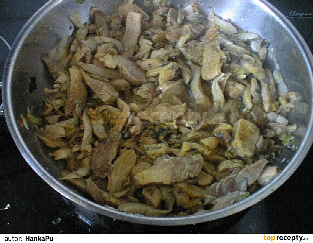 Dušená hlíva ústřičná recept - TopRecepty.cz