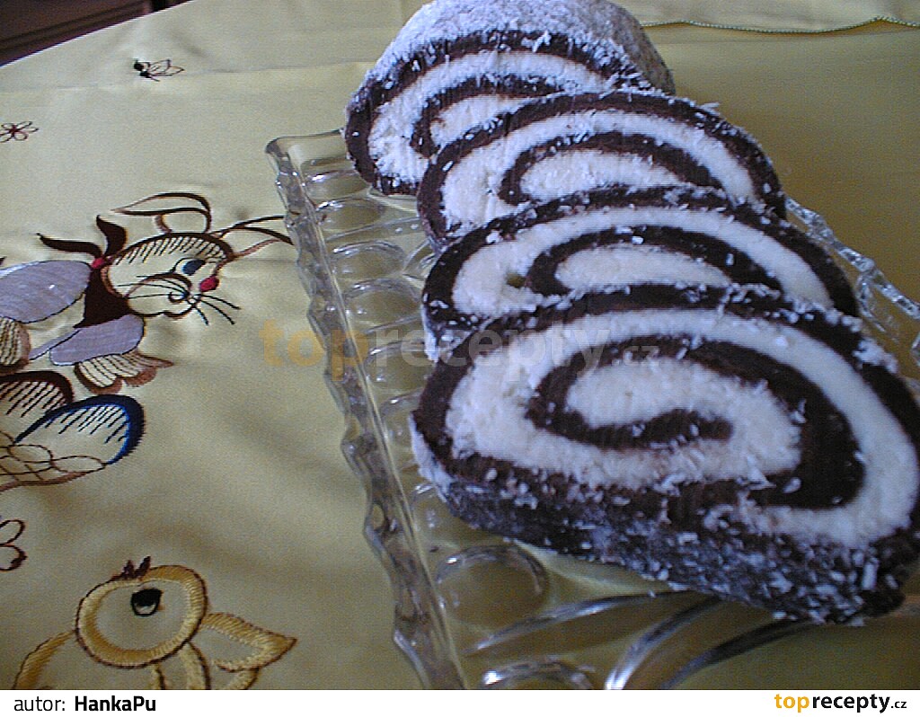 Nepečená kokosová roláda recept - TopRecepty.cz