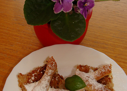 Jablečný závin - TopRecepty.cz