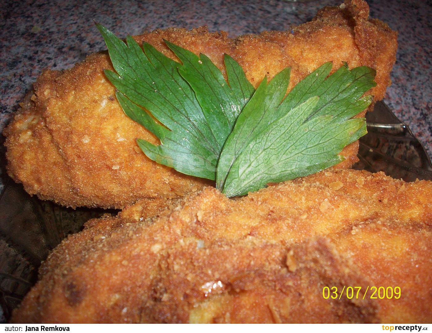 Plněné kuřecí řízky recept - TopRecepty.cz