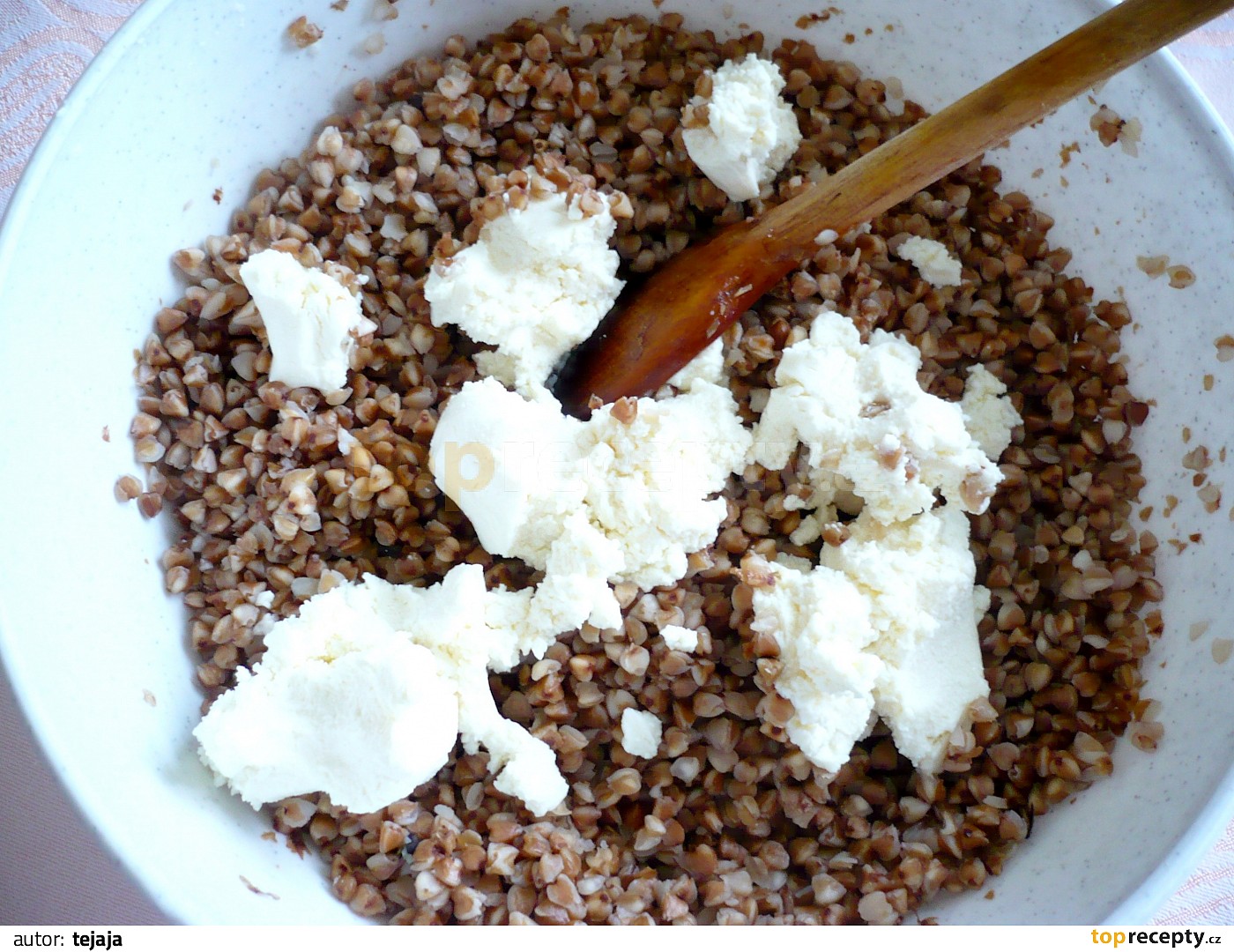 Pohanka s brynzou - TopRecepty.cz