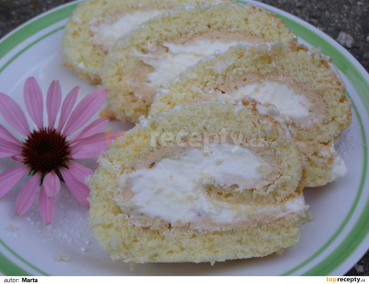 Piškotová roláda recept - TopRecepty.cz