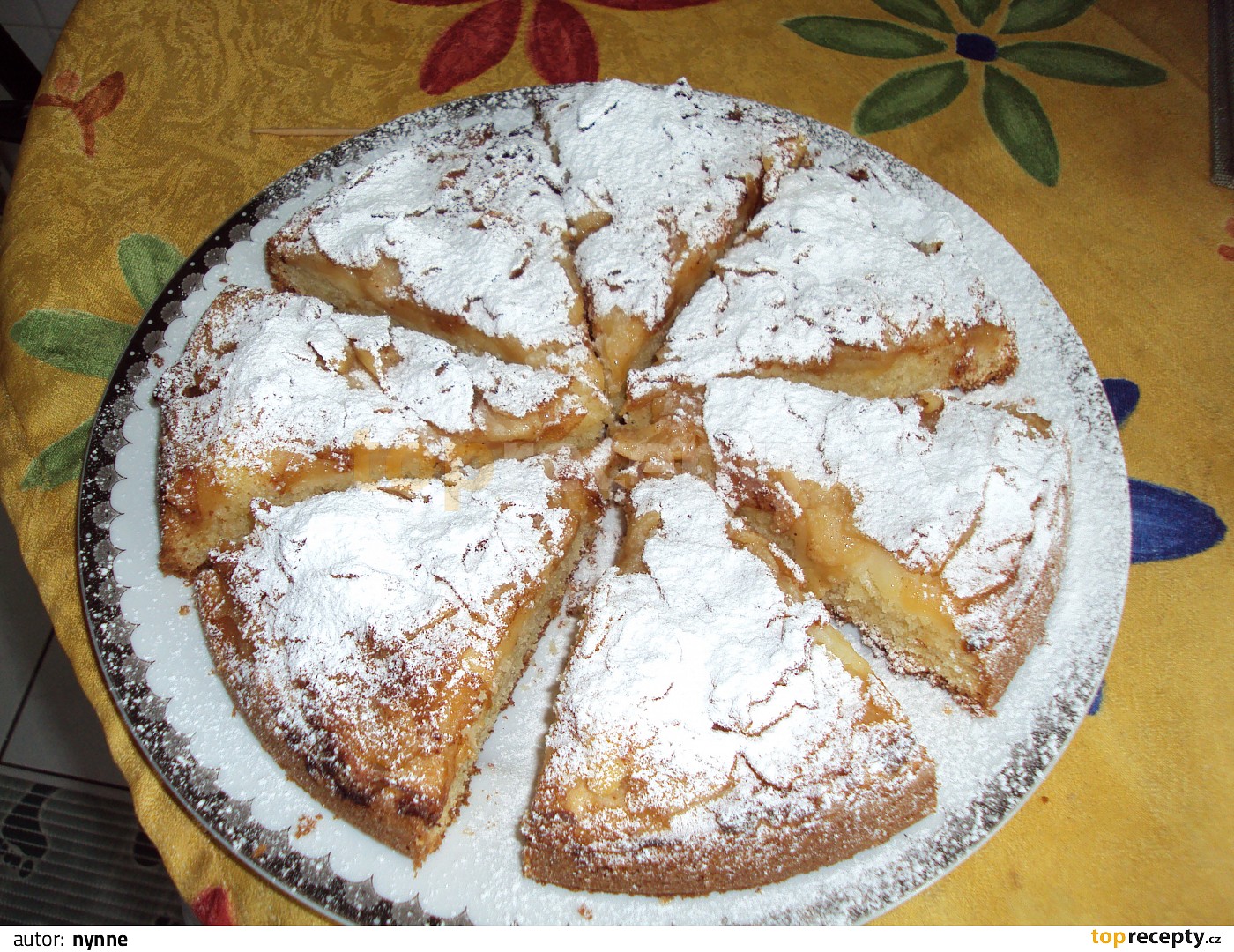 Jablkový koláč recept - TopRecepty.cz