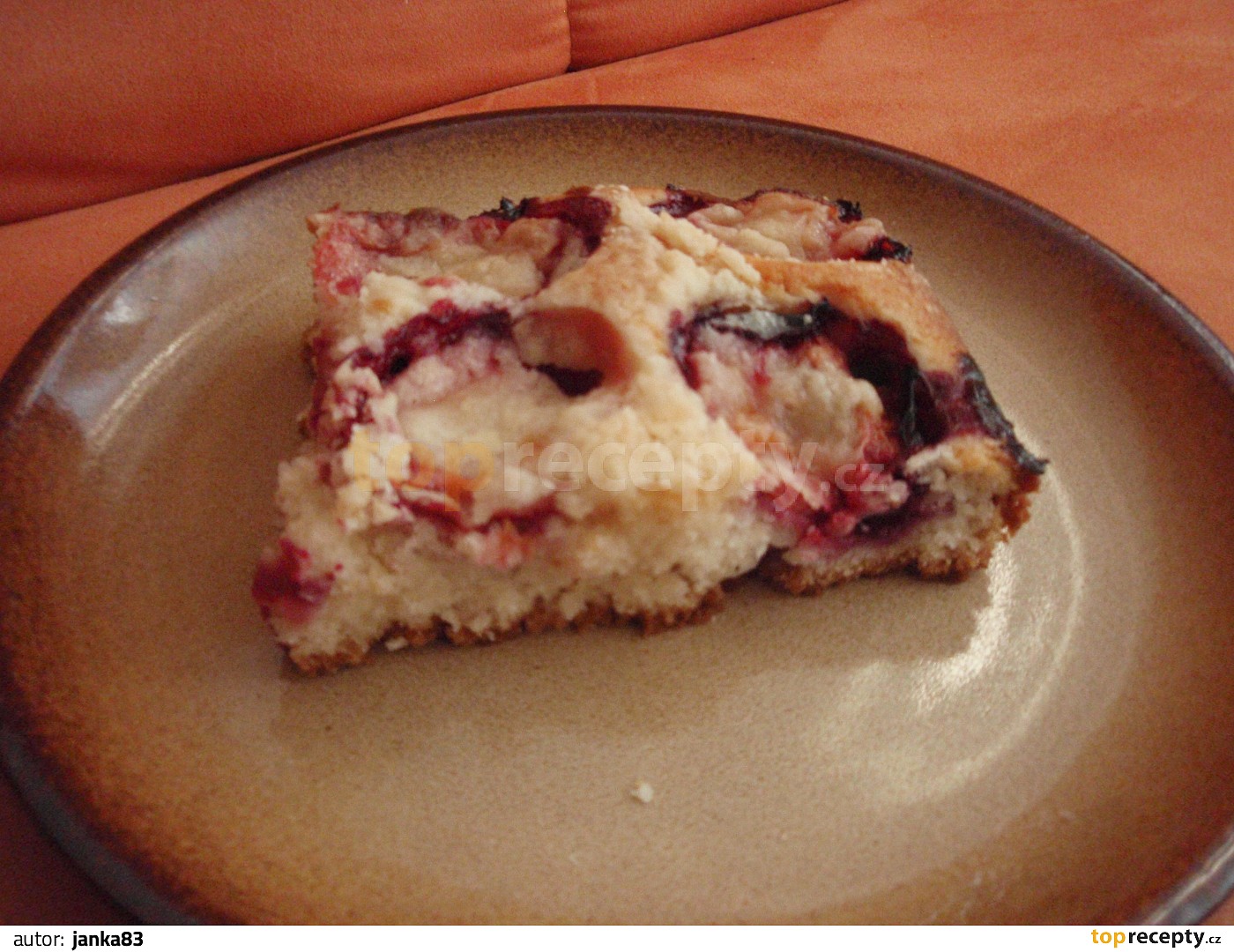 Rychlý švestkový koláč recept - TopRecepty.cz