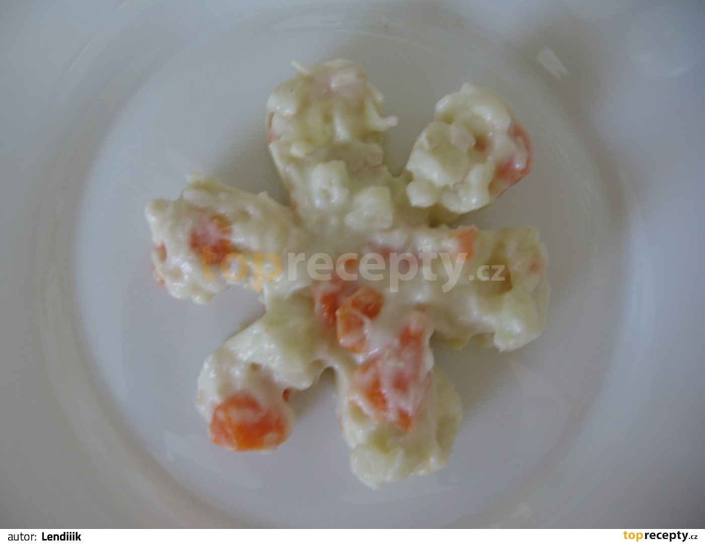 Pro nejmenší - Kuřecí maso se zeleninou v sýrové omáčce recept ...