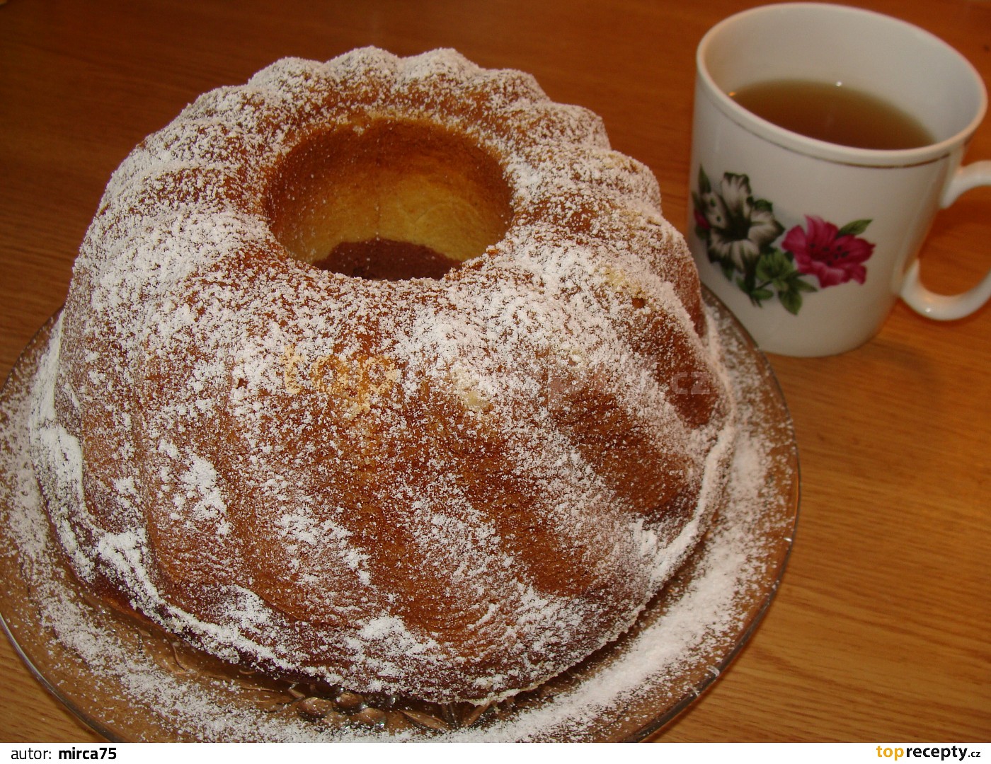 Blesková šlehačková bábovka recept - TopRecepty.cz