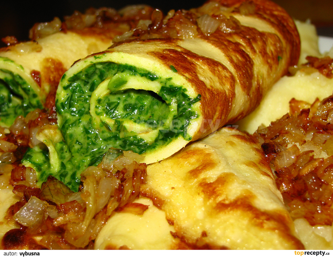 Omeleta plněná špenátem recept - TopRecepty.cz