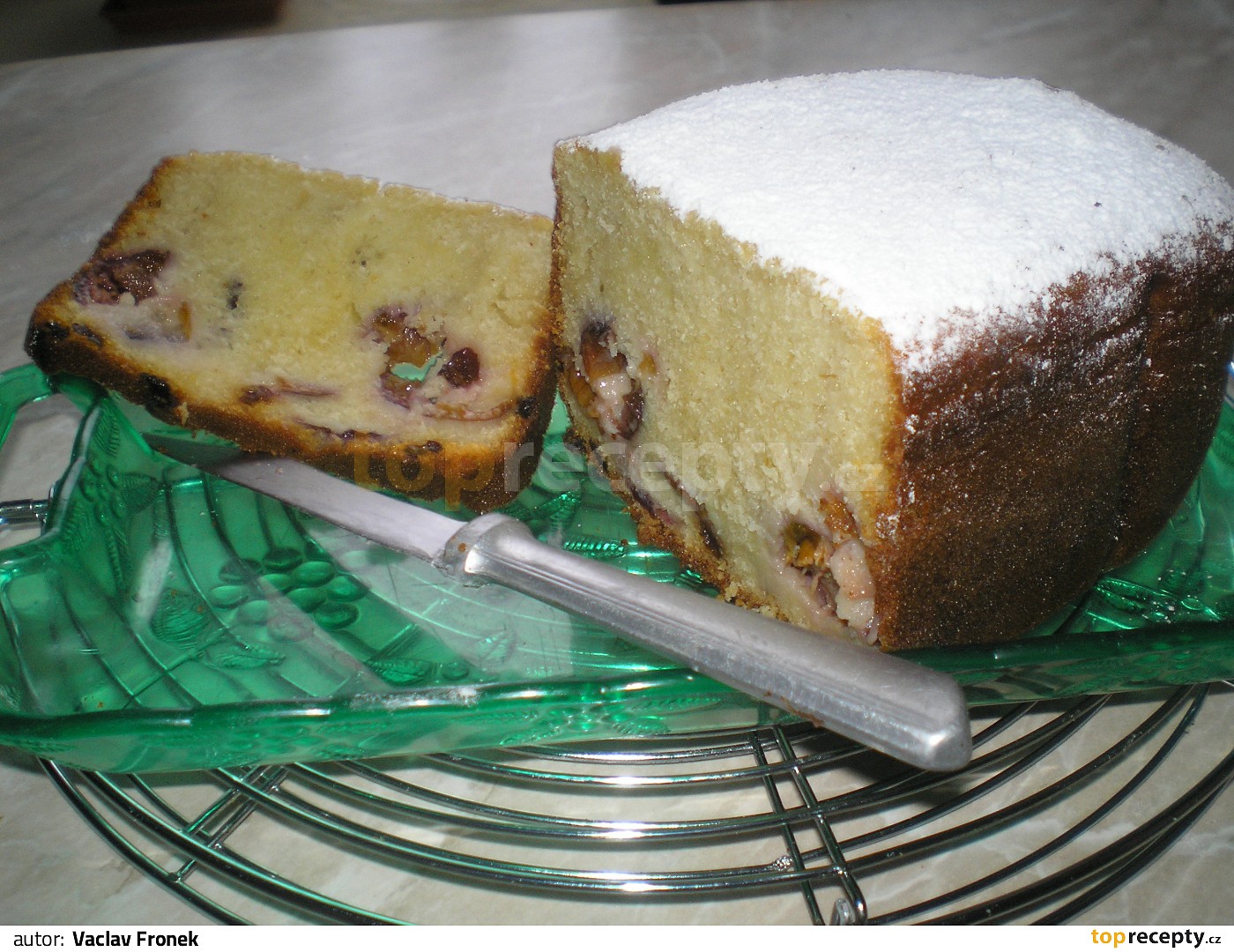 Švestkový koláč z domácí pekárny - TopRecepty.cz
