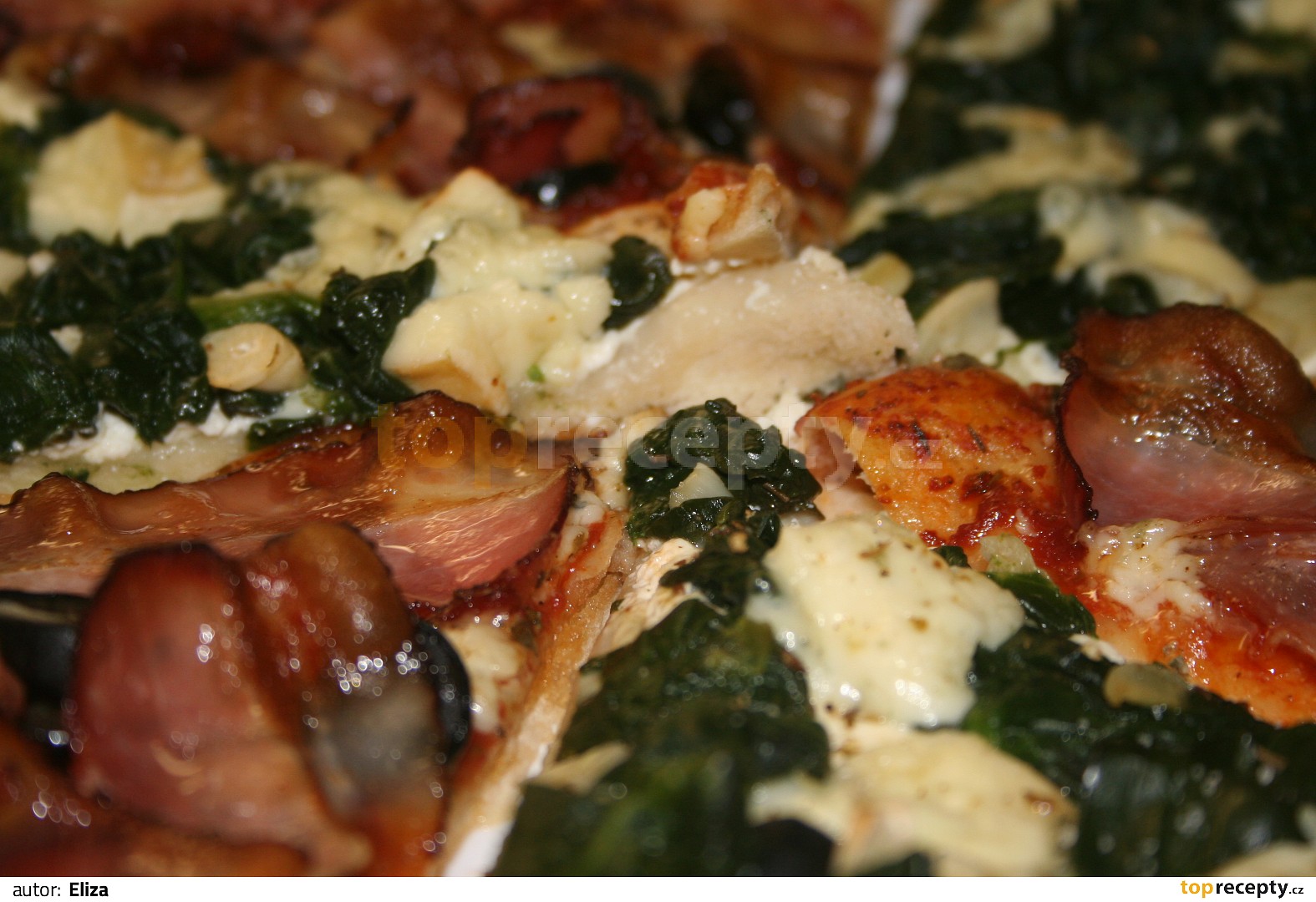 Těsto na pizzu recept - TopRecepty.cz