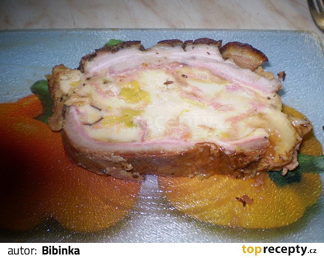 Bůček plněný delikatesní nádivkou - TopRecepty.cz