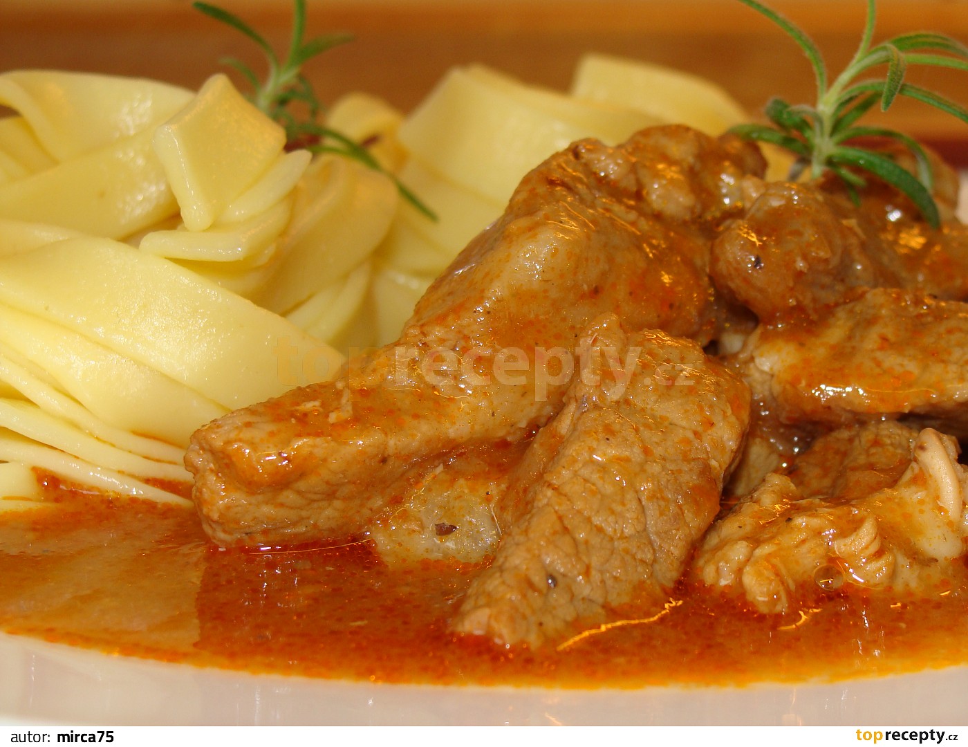 Maďarský vepřový pepřový tokáň - TopRecepty.cz