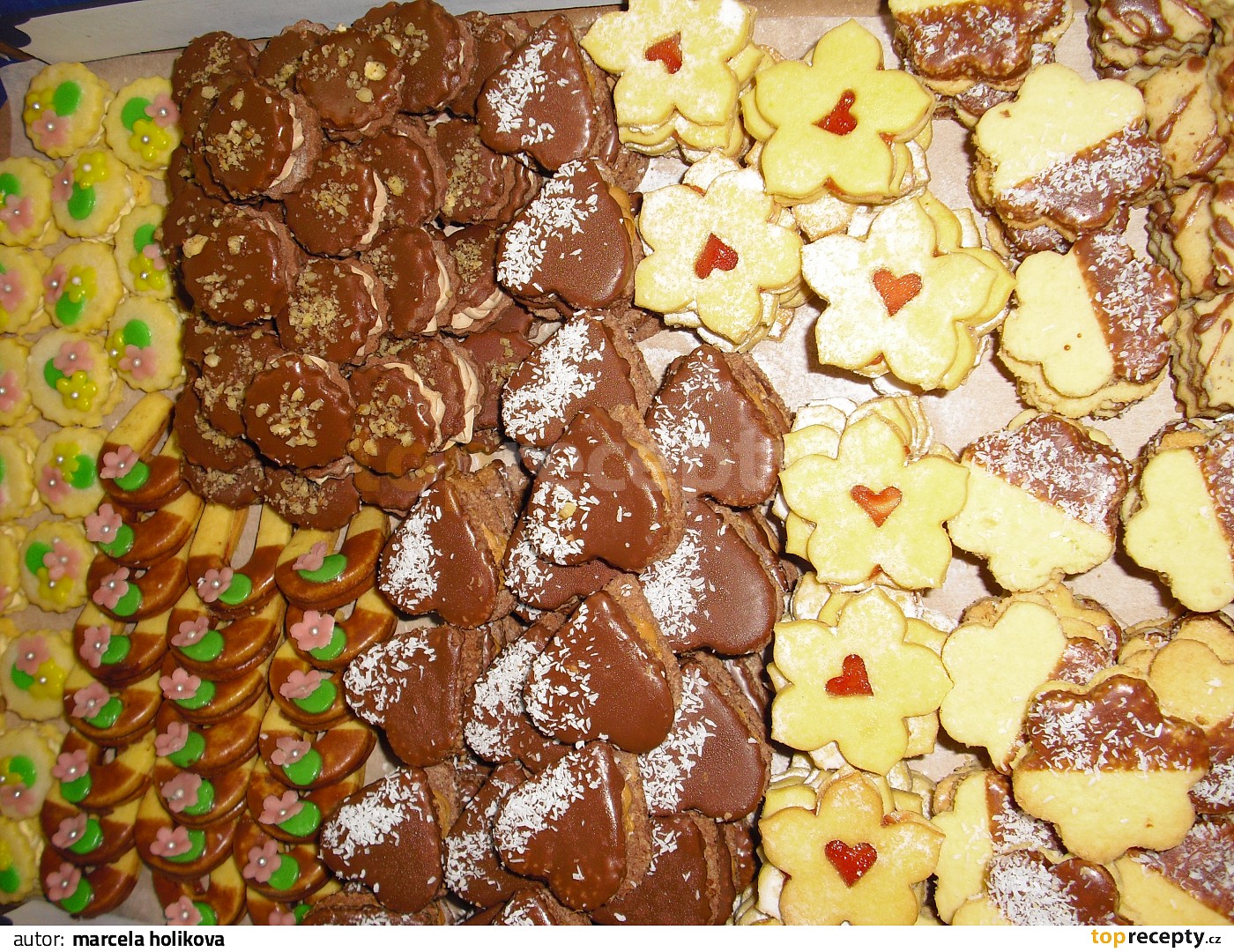 Svatební cukroví-linecké lekníny recept - TopRecepty.cz