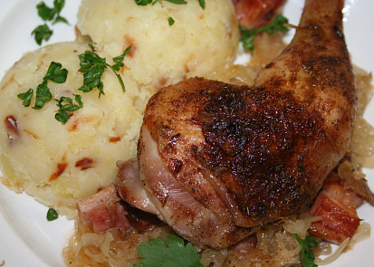 Pečené kuře se zelím - TopRecepty.cz