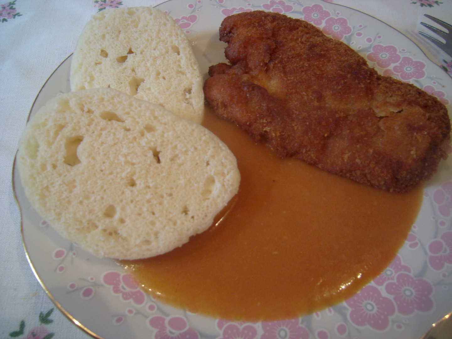 Řízek s rajskou omáčkou - TopRecepty.cz