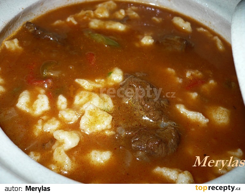 Maďarský guláš z hovězího masa recept - TopRecepty.cz
