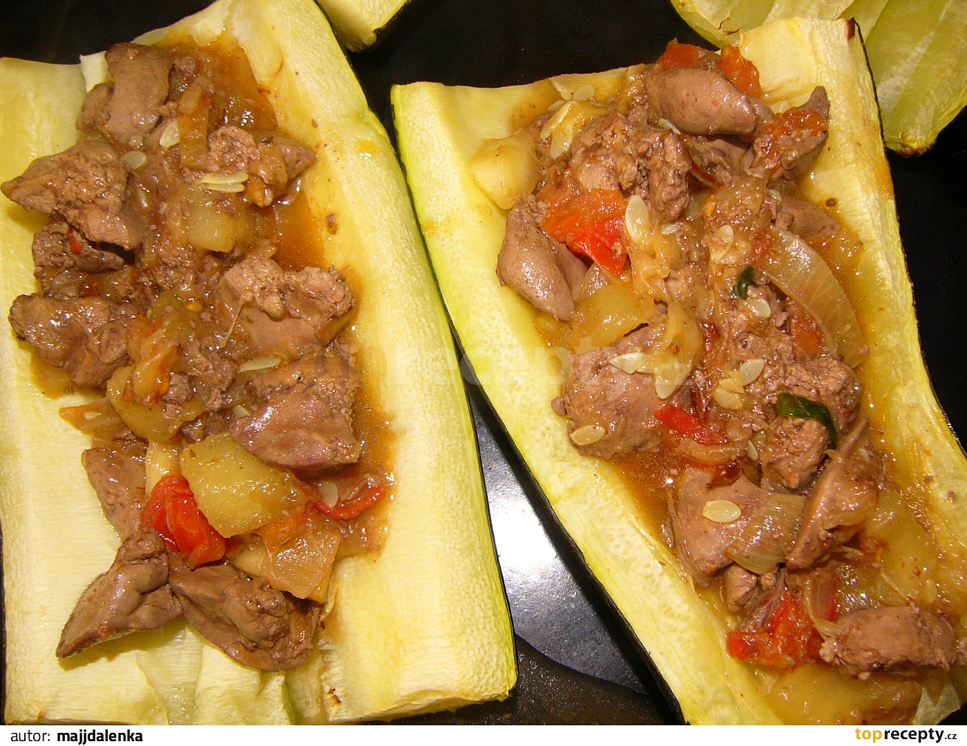 Cuketa s kuřecími játry recept - TopRecepty.cz
