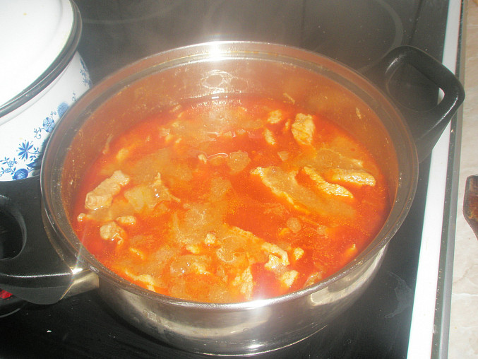 ᐉ Maďarský perkelt po našem - recepty.eu