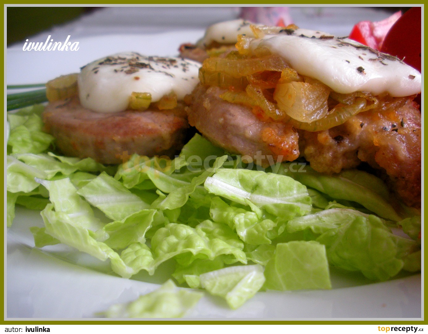 Medailonky z panenky s mozarellou recept - TopRecepty.cz