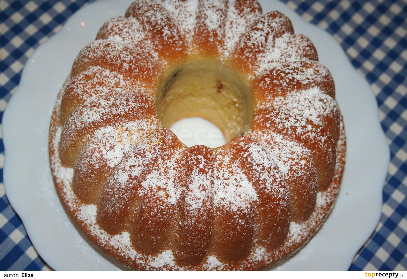 Tvarohovo-pudinková bábovka s čokoládou recept - TopRecepty.cz