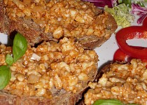 Tatarák z buřtů recept - TopRecepty.cz