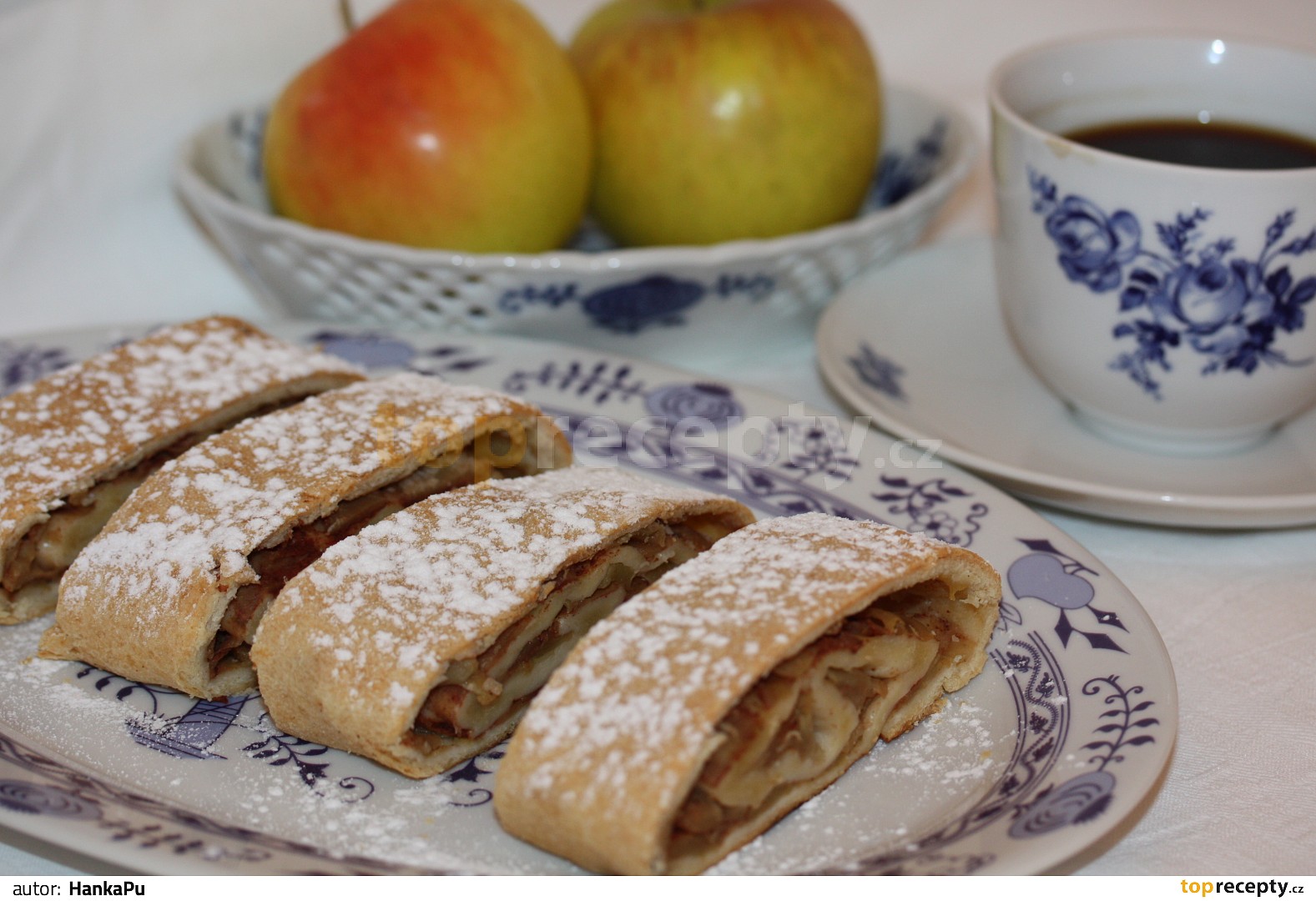 Jablečný závin III. recept - TopRecepty.cz