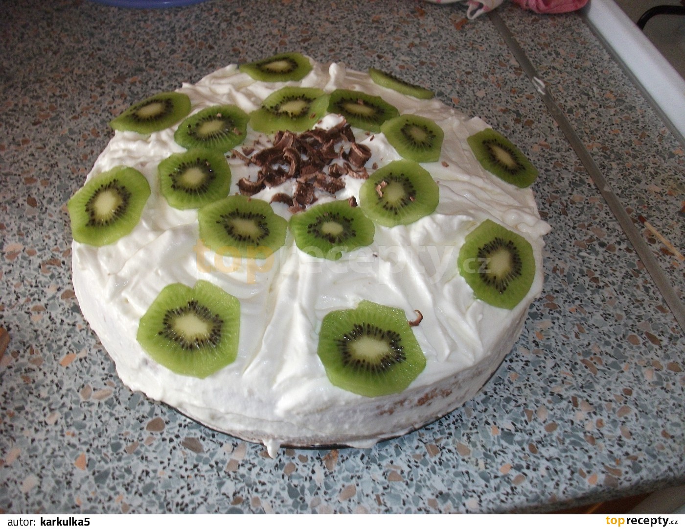 Kakaový olejový korpus na dort recept - TopRecepty.cz