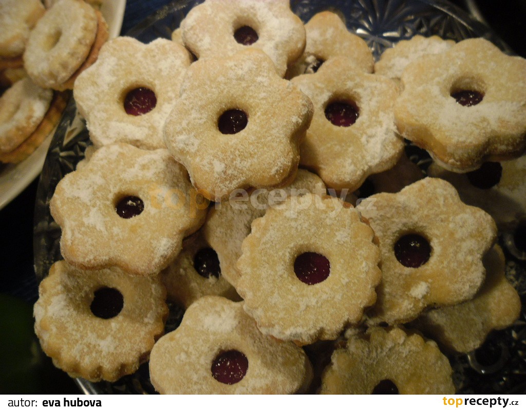 Linecké slepované cukroví recept - TopRecepty.cz