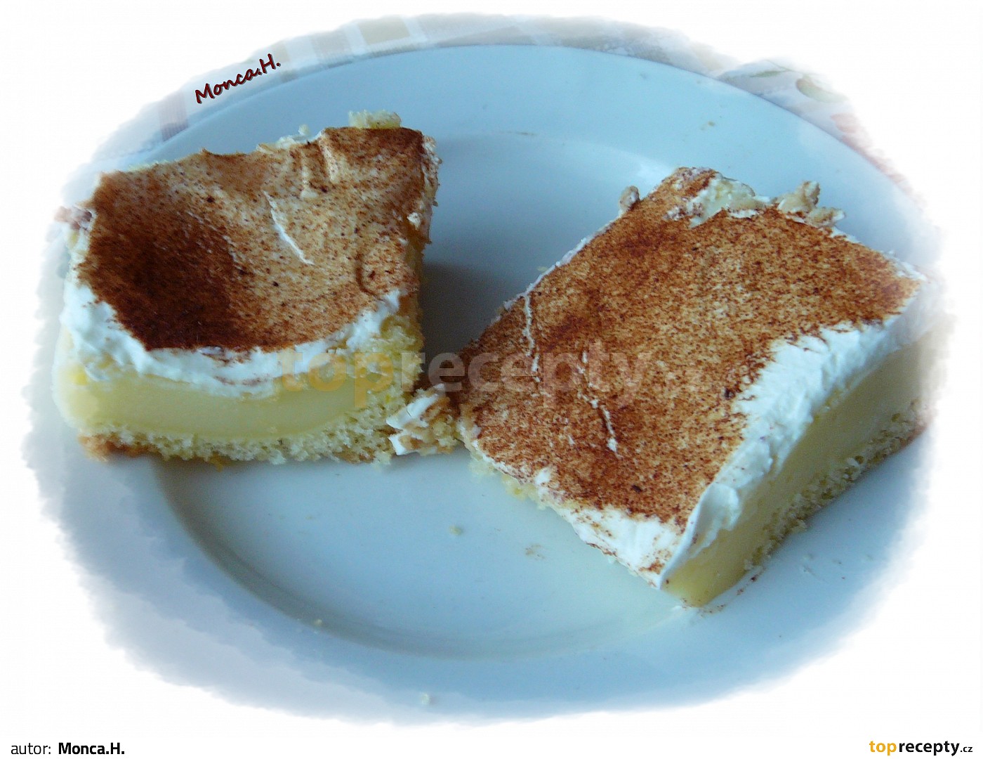 Buchta se zakysanou smetanou - TopRecepty.cz