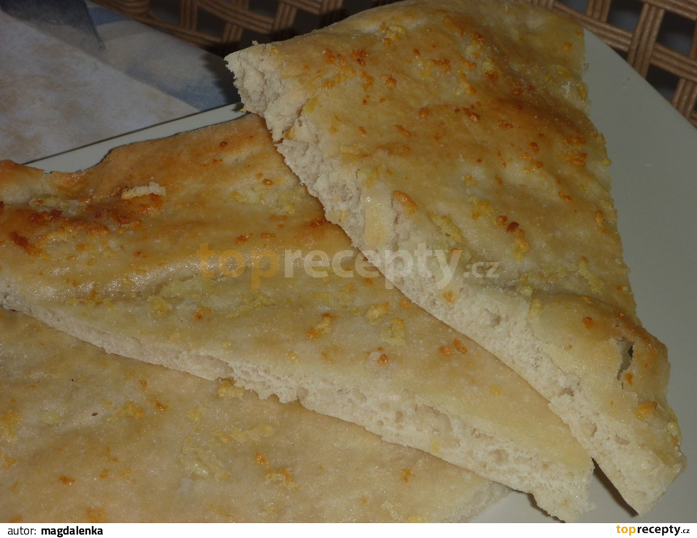 Česnekový osúch - TopRecepty.cz